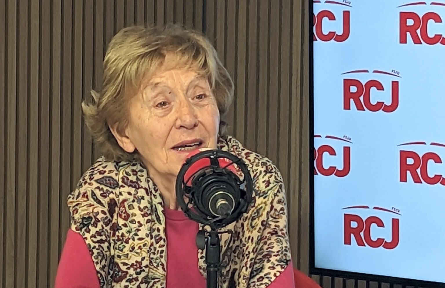 RCJ - Michelle Perrot parle de l'histoire des femmes qui avance, recule ...